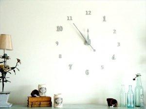 18 Of Our Favorite DIY Clocks