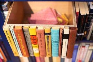 15 DIY Reuse & Recycle Old Books Ideas