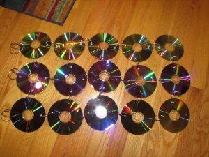 14 Easy DIY Things From CDs & DVDs