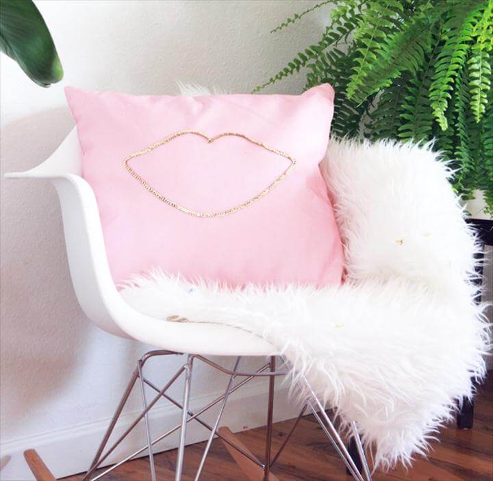 23 DIY Easy, Festive Sequin Crafts For Home Decor